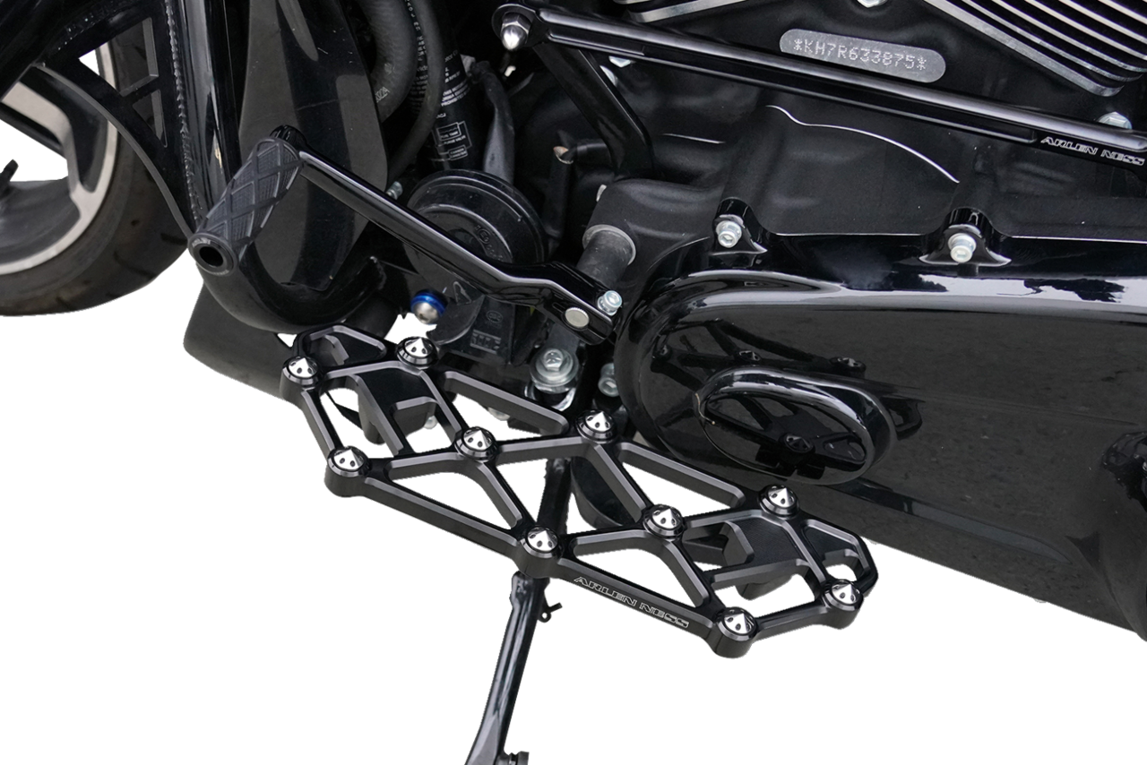 Arlen Ness Diamond Black Driver Floorboards for 1982-25 Harley Touring ...